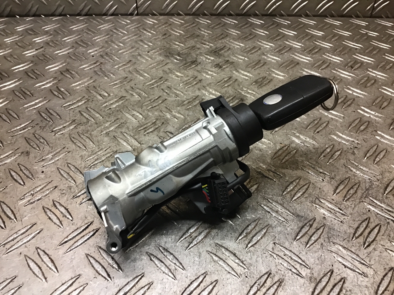 Ignition barrel VW TOURAN (1T1, 1T2) 2.0 TDI 16V 11754991 | B-Parts