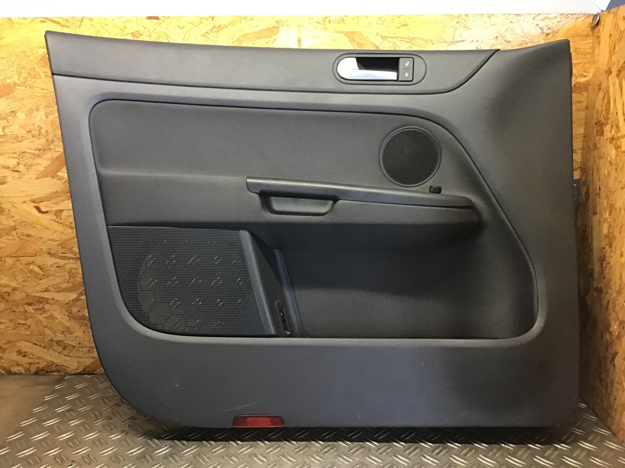 Panneau de porte avant gauche VW GOLF PLUS V (5M1, 521) 1.6 12999742 | B-Parts