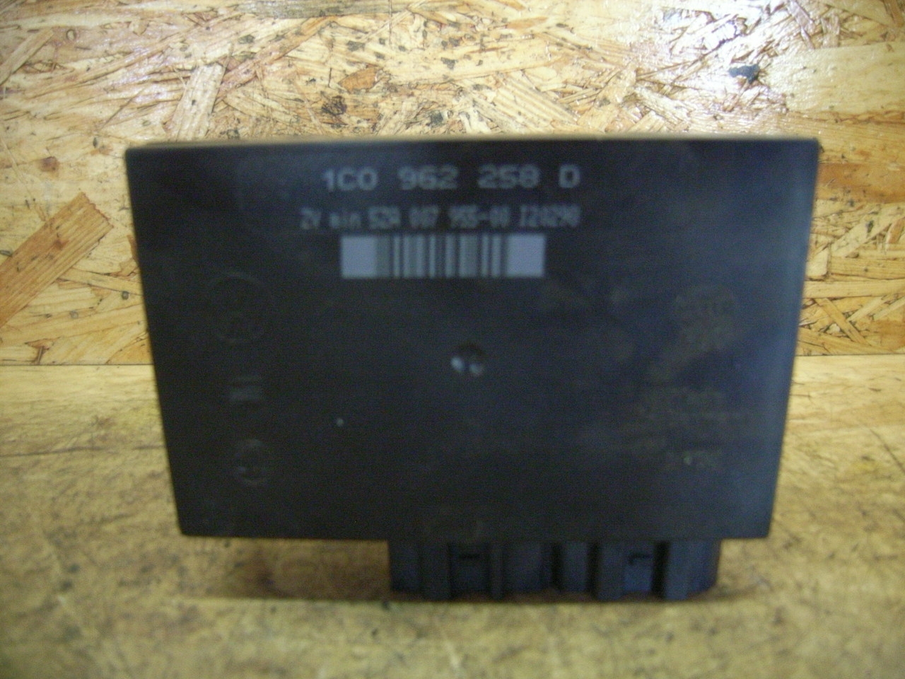 Comfort control module VW GOLF IV (1J1) 1.4 16V 5055404 | B-Parts