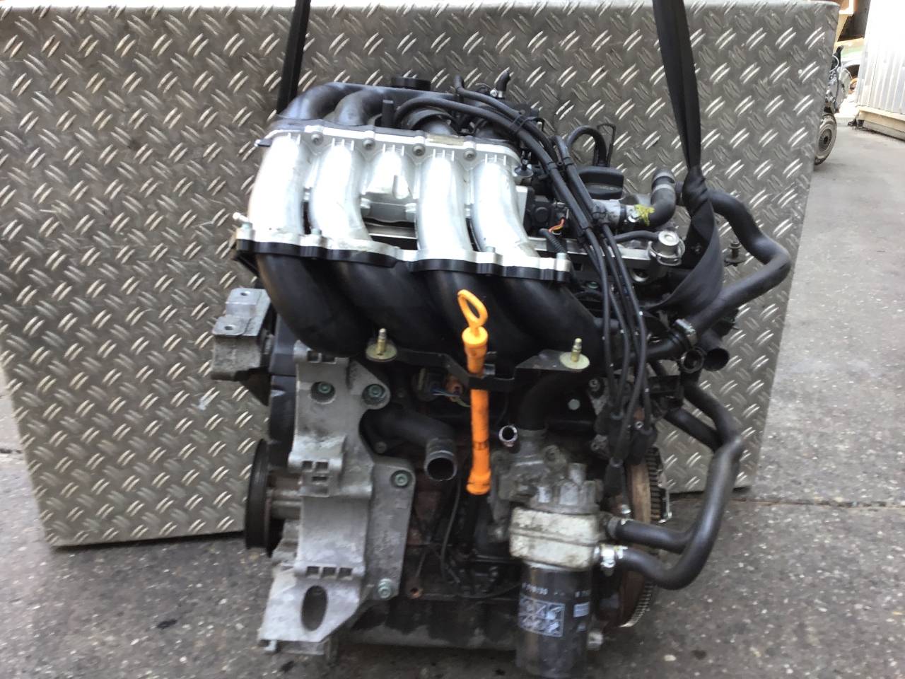 Motor AUDI A3 (8L1) 1.8 AUDI: AGN | B-Parts