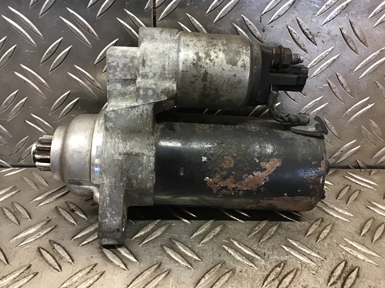 Starter VW POLO (9N_) 1.4 TDI 8667782 | B-Parts