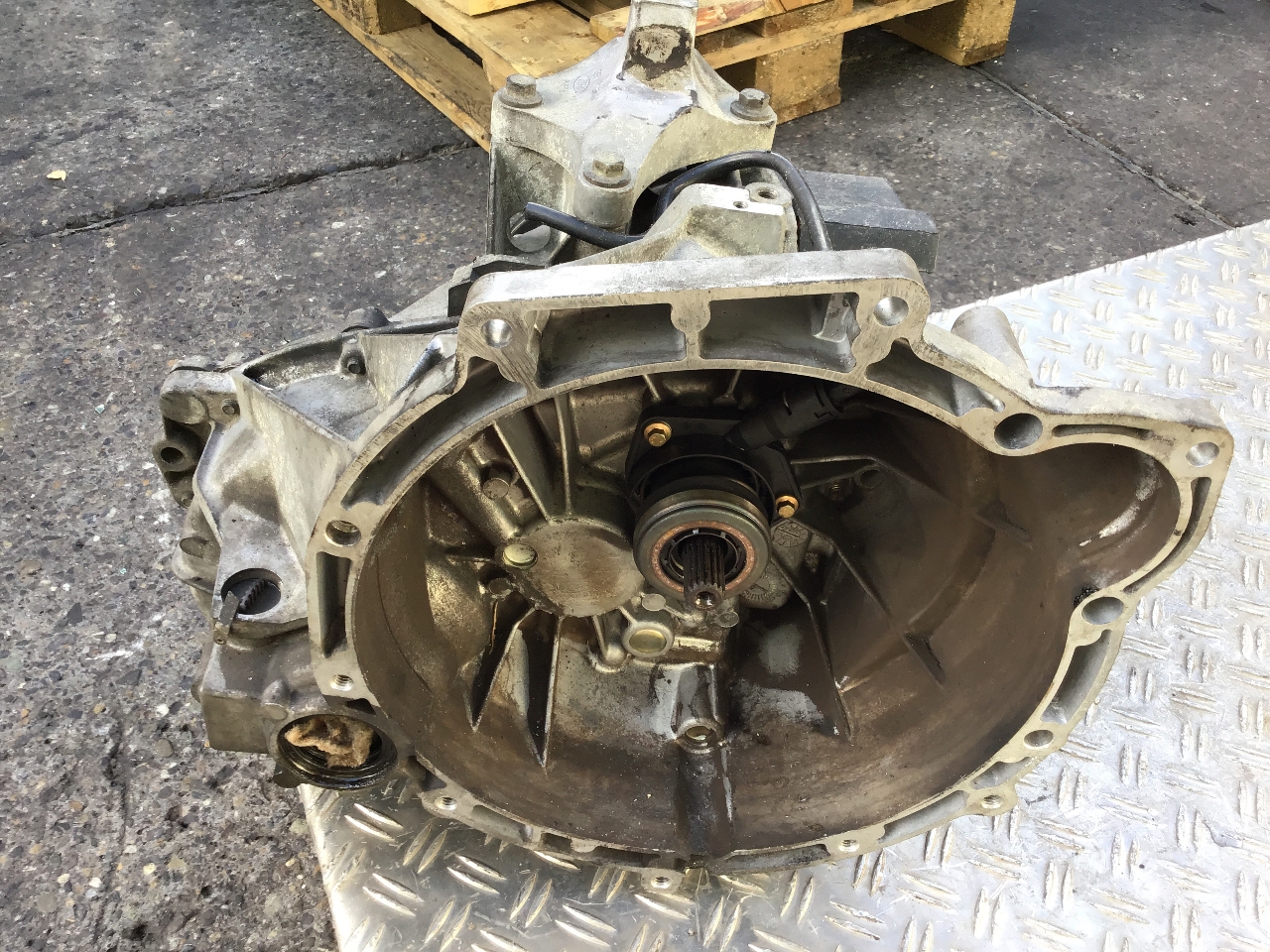 Manual gearbox MAZDA 2 (DY) 1.4 6067418 | B-Parts