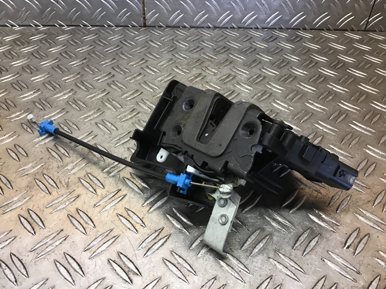 Cerradura puerta delantera izquierda FORD MONDEO IV Turnier (BA7) 2.0 ...