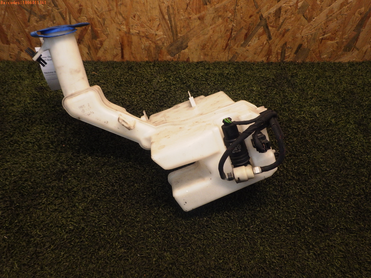 Windscreen washer tank VW PASSAT B7 Variant (365) 2.0 TDI 5066747 | B-Parts