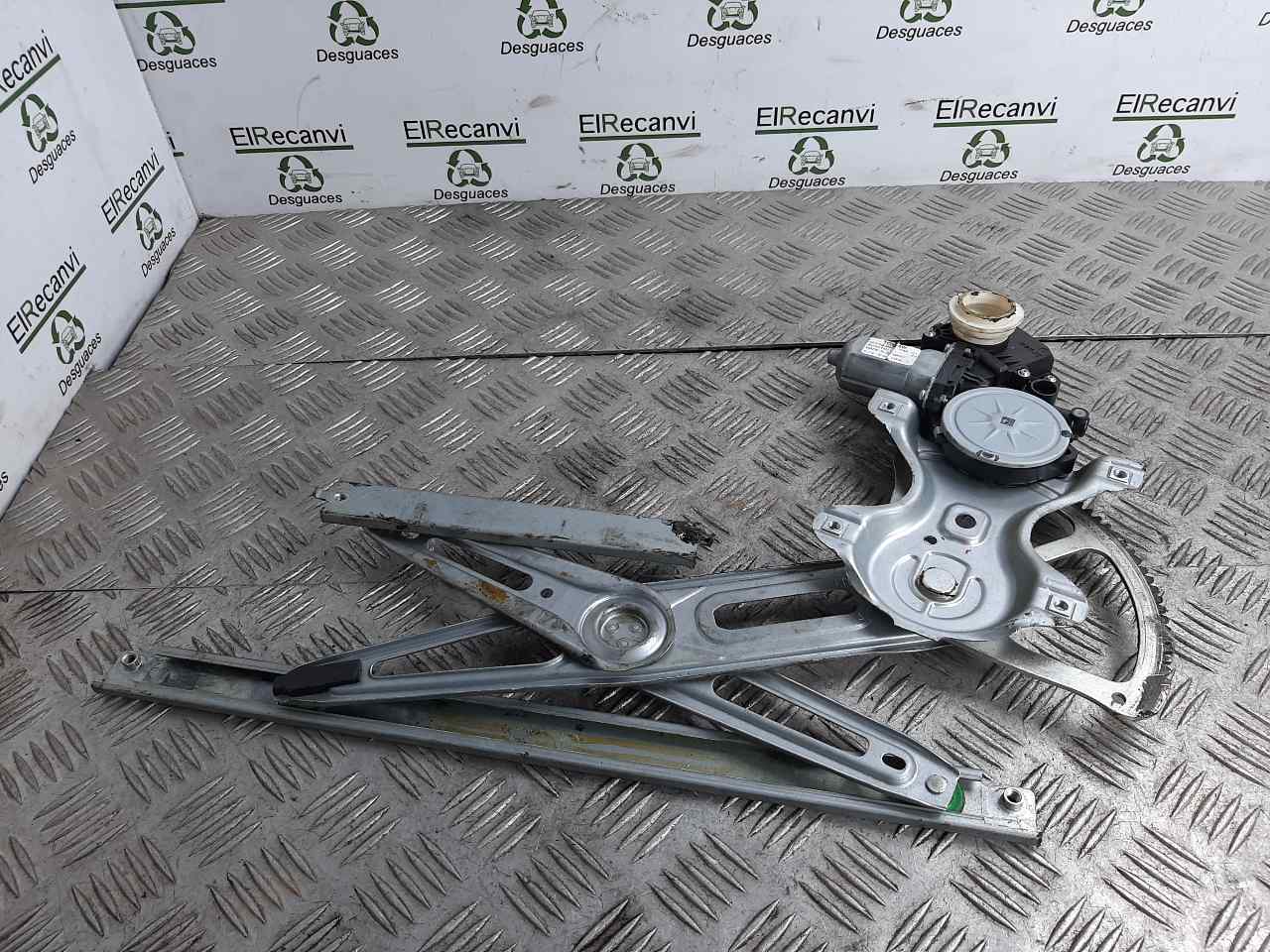 Front left window mechanism TOYOTA YARIS (_P9_) 9215034 | B-Parts