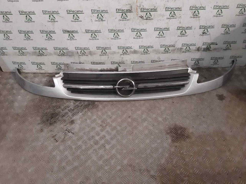 Grille OPEL VIVARO A Van (X83) 2.5 DTI (F7) 7287123 | B-Parts
