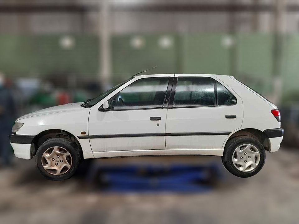 Left front window switch PEUGEOT 306 (7B, N3, N5) 1.9 SRDT | B-Parts