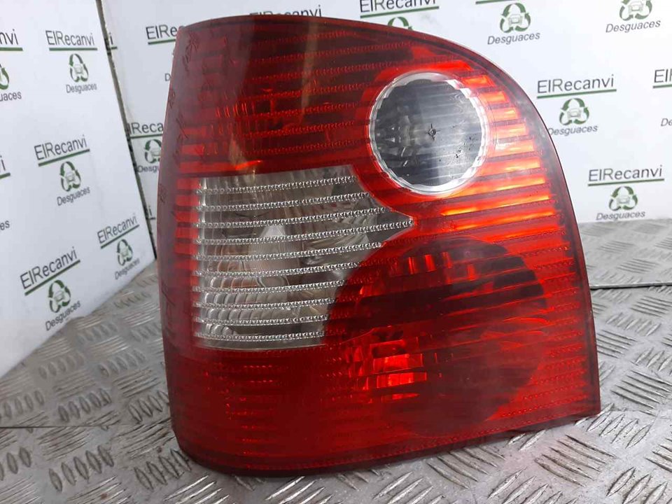 Left taillight VW POLO (9N_) 1.9 TDI 8340104 | B-Parts