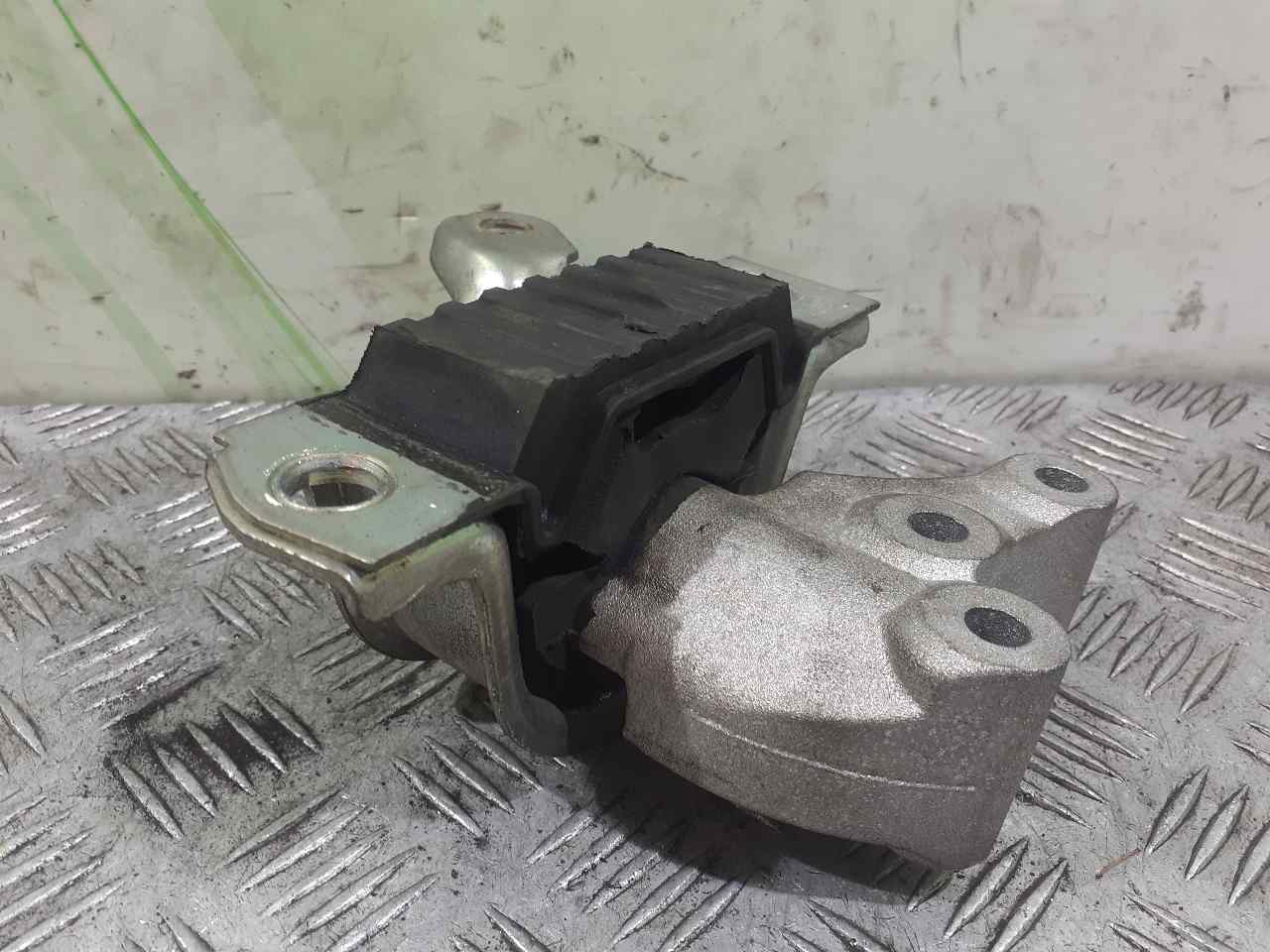 Engine mount FORD KA (RU8) 10518987 | B-Parts