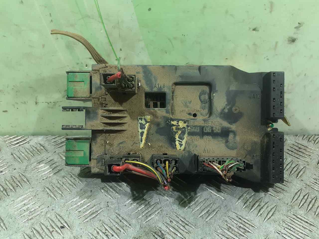 Fuse box MERCEDES-BENZ VITO Van (W638) 11224217 | B-Parts