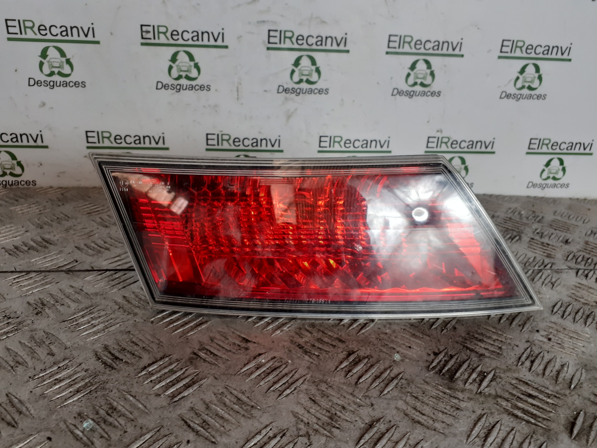 Farolim esquerdo da mala HONDA CIVIC VIII Hatchback (FN, FK) 1.8 (FN1, FK2) 13246826 | B-Parts