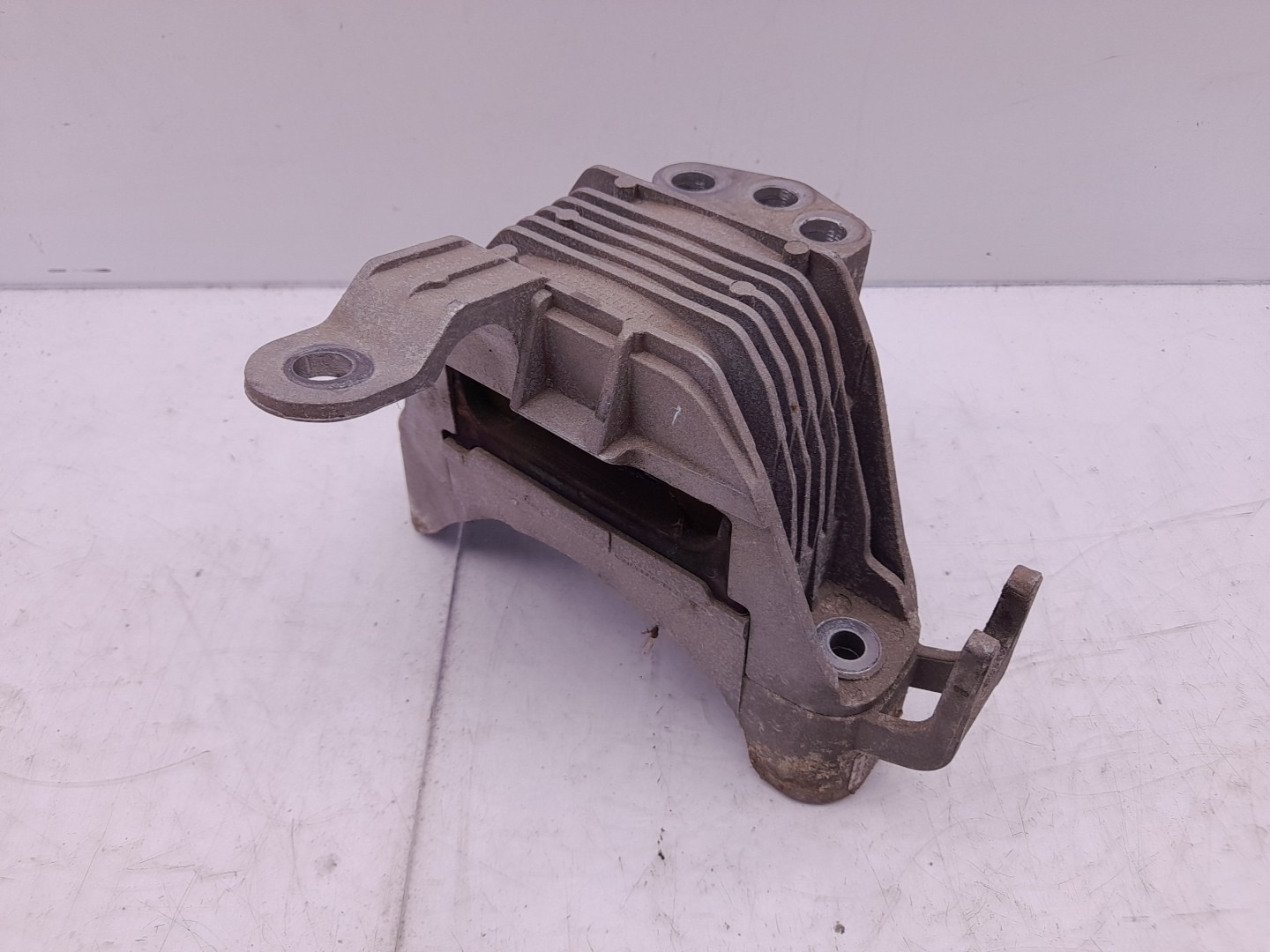 Engine mount OPEL ASTRA J Sports Tourer (P10) 1.7 CDTI (35) 4994909 | B ...