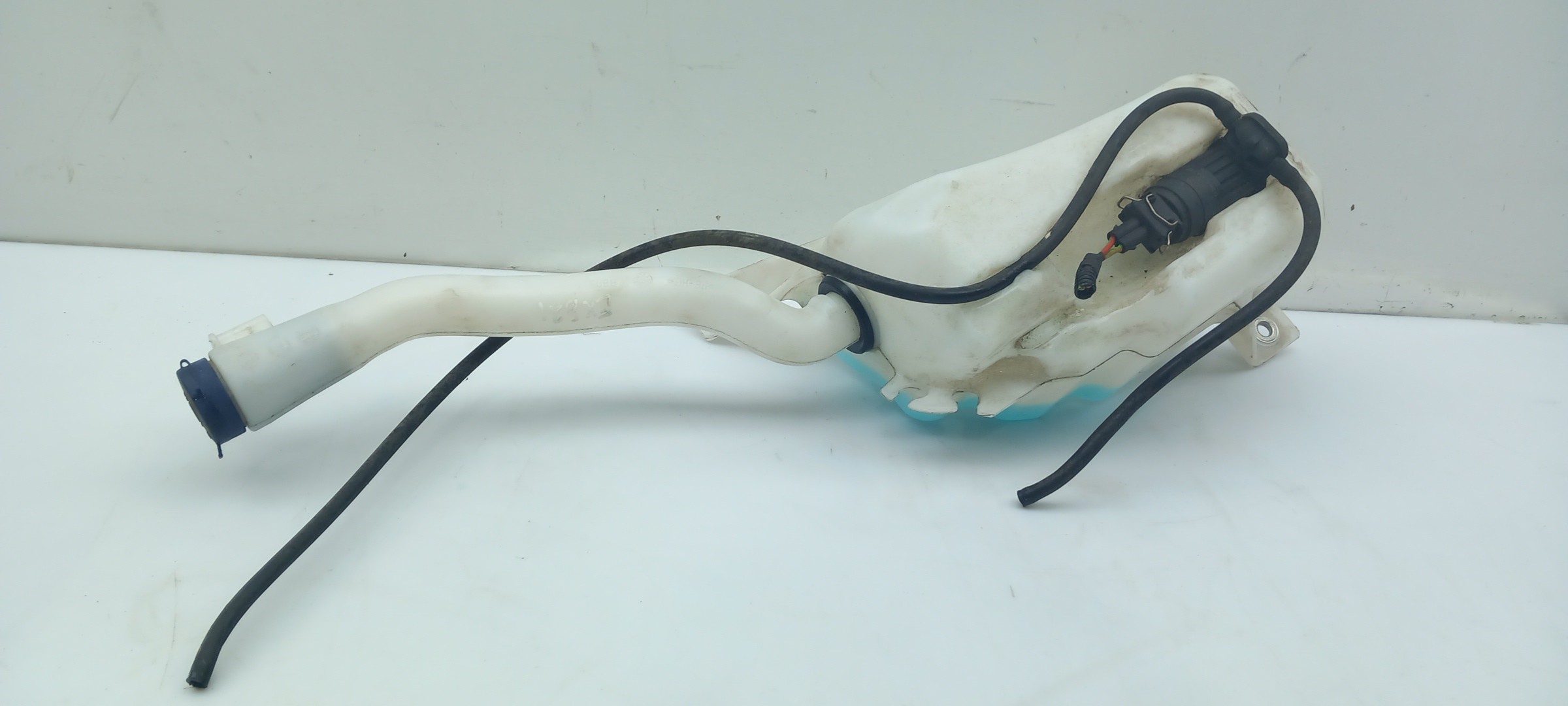 Windscreen washer tank ALFA ROMEO GIULIETTA (940_) 2.0 JTDM (940.FXL1A ...