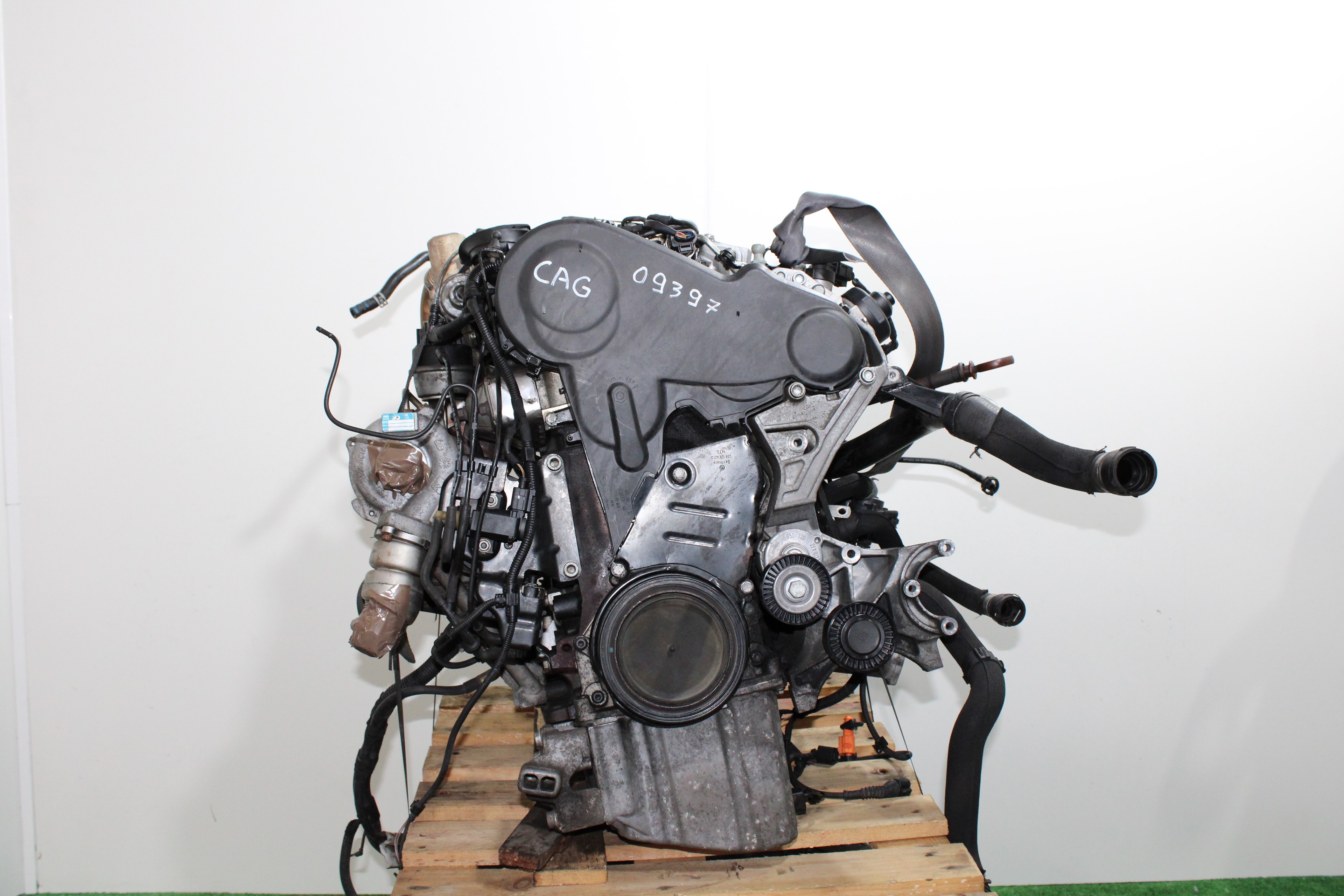 Moteur AUDI A4 B8 Avant (8K5) 2.0 TDI 12514951 | B-Parts