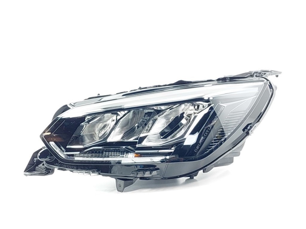Optica esquerda PEUGEOT 2008 II (UD_, US_, UY_, UJ_, UR_, UC_) 1.2 ...