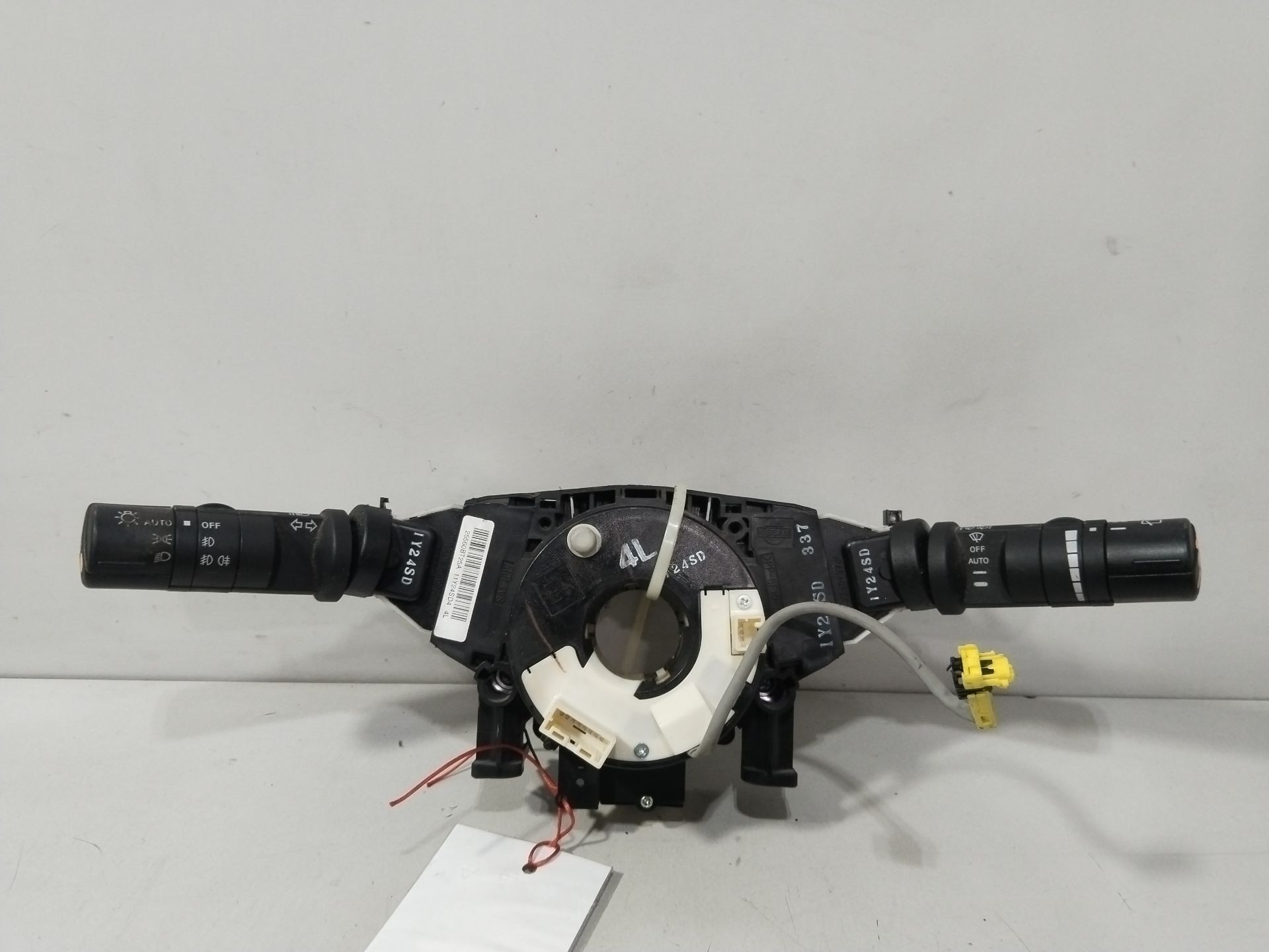 Switch NISSAN QASHQAI I (J10, NJ10) 1.5 dCi 29831409 | B-Parts