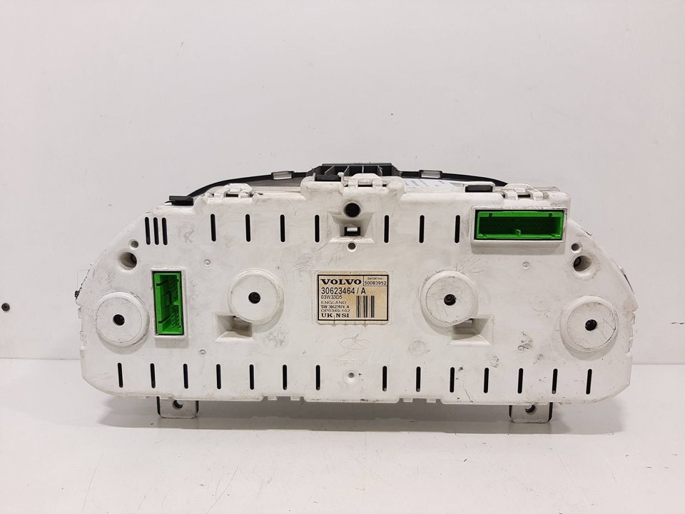 Instrument cluster VOLVO V40 Estate (645) 1.9 DI 6825274 | B-Parts