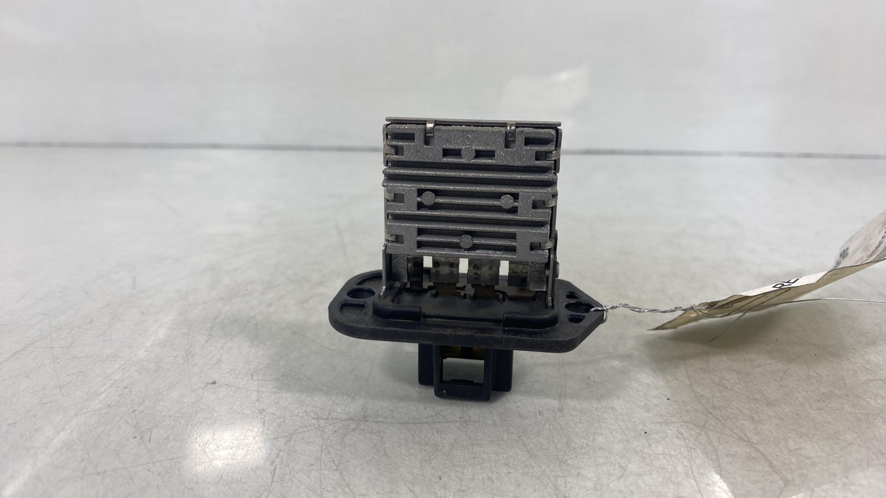 Heater resistor KIA PICANTO I (SA) 1.0 19999636 | B-Parts