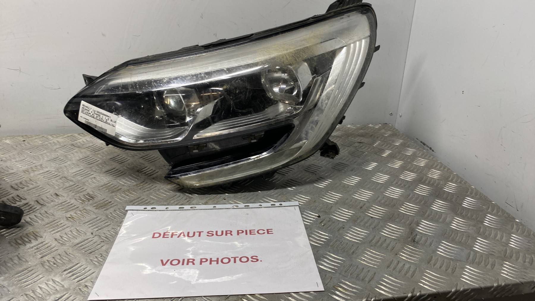 Left headlight RENAULT MEGANE IV Hatchback (B9A/M/N_) 1.5 dCi 110 (B9A3 ...