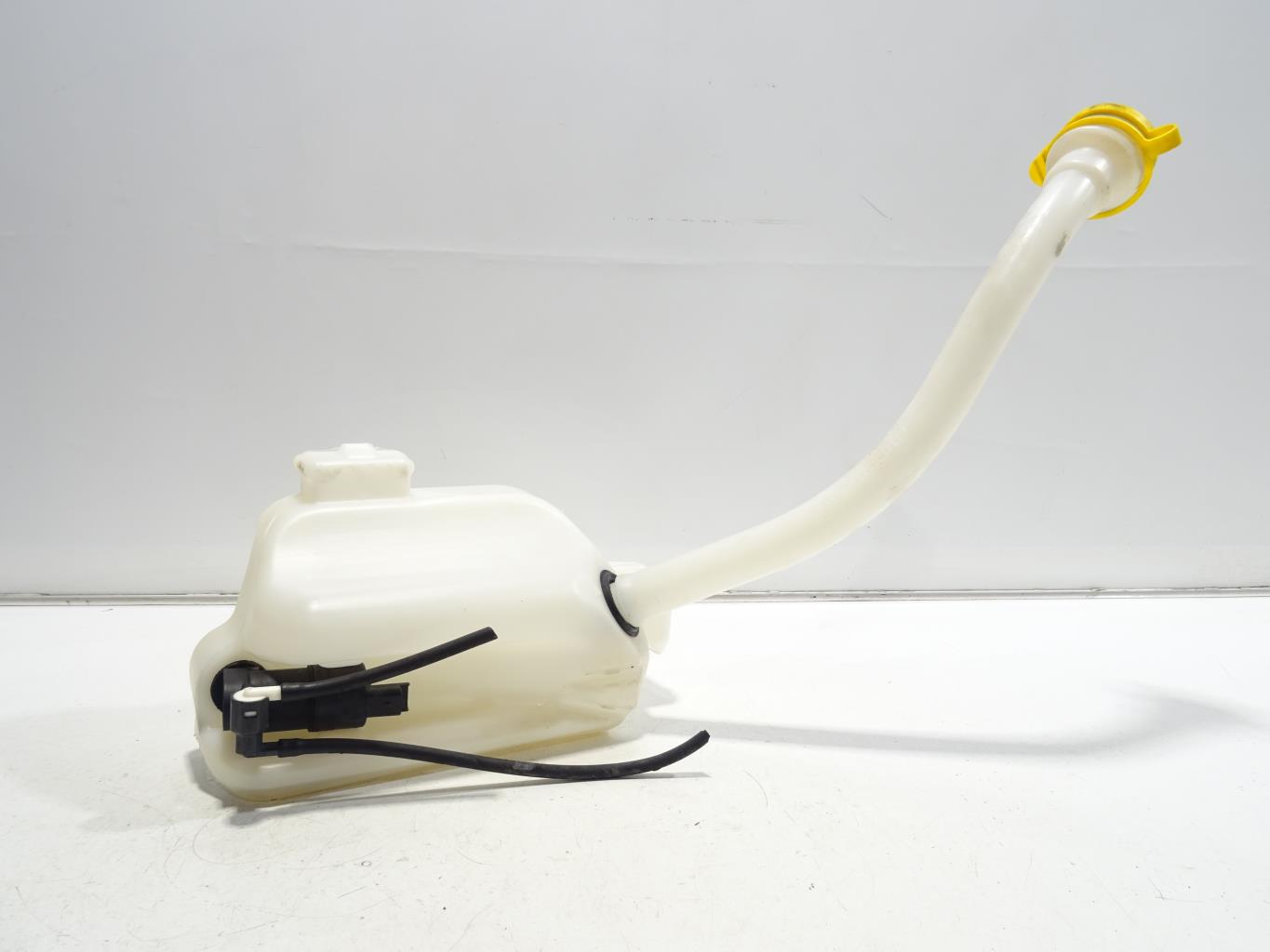 Windscreen washer tank RENAULT KANGOO / GRAND KANGOO II (KW0/1_) 1.5 ...