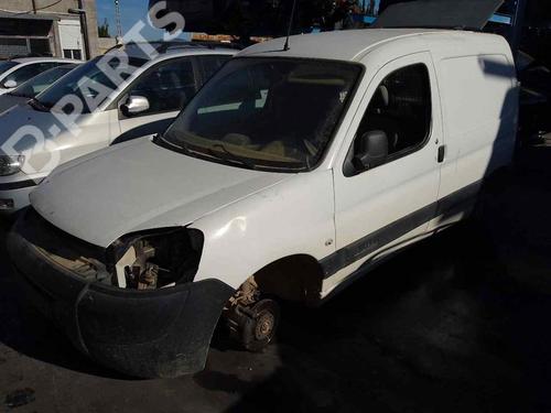 Fuse box CITROËN BERLINGO / BERLINGO FIRST Box Body/MPV (M_) 1.6 HDI 90 (MB9HX, MC9HX) 9308212 ...