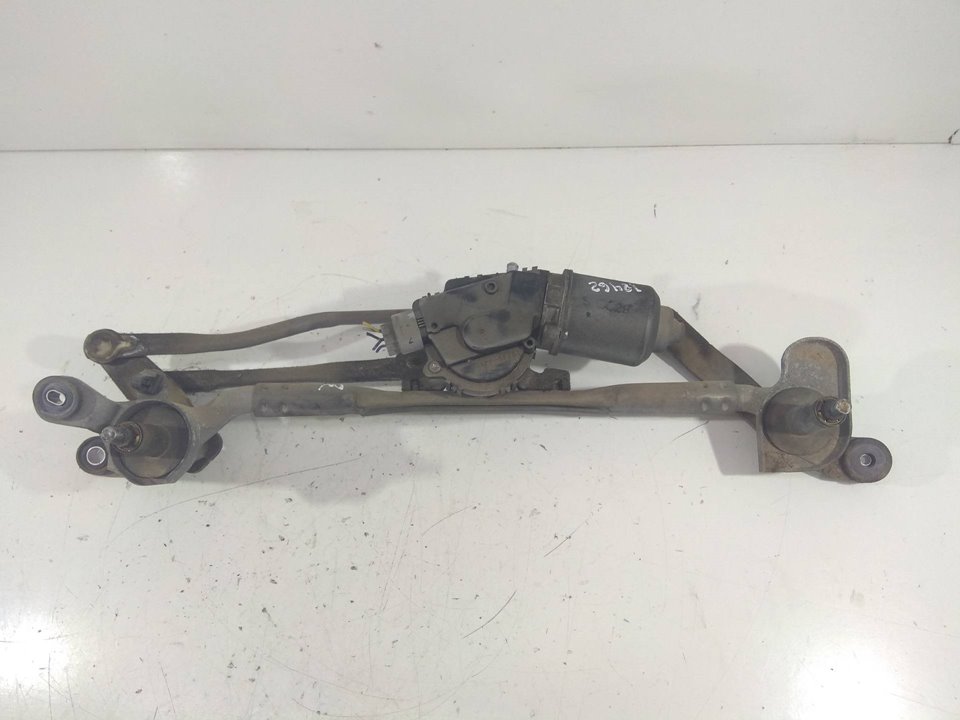 Front wiper motor MAZDA 5 (CR19) 2.0 CD (CR19) 7211119 | B-Parts