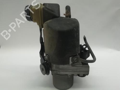 Pompe de direction assistée RENAULT LAGUNA III (BT0/1) 2.0 16V (BT05, BT0F, BT0W) 13738866 | B-Parts