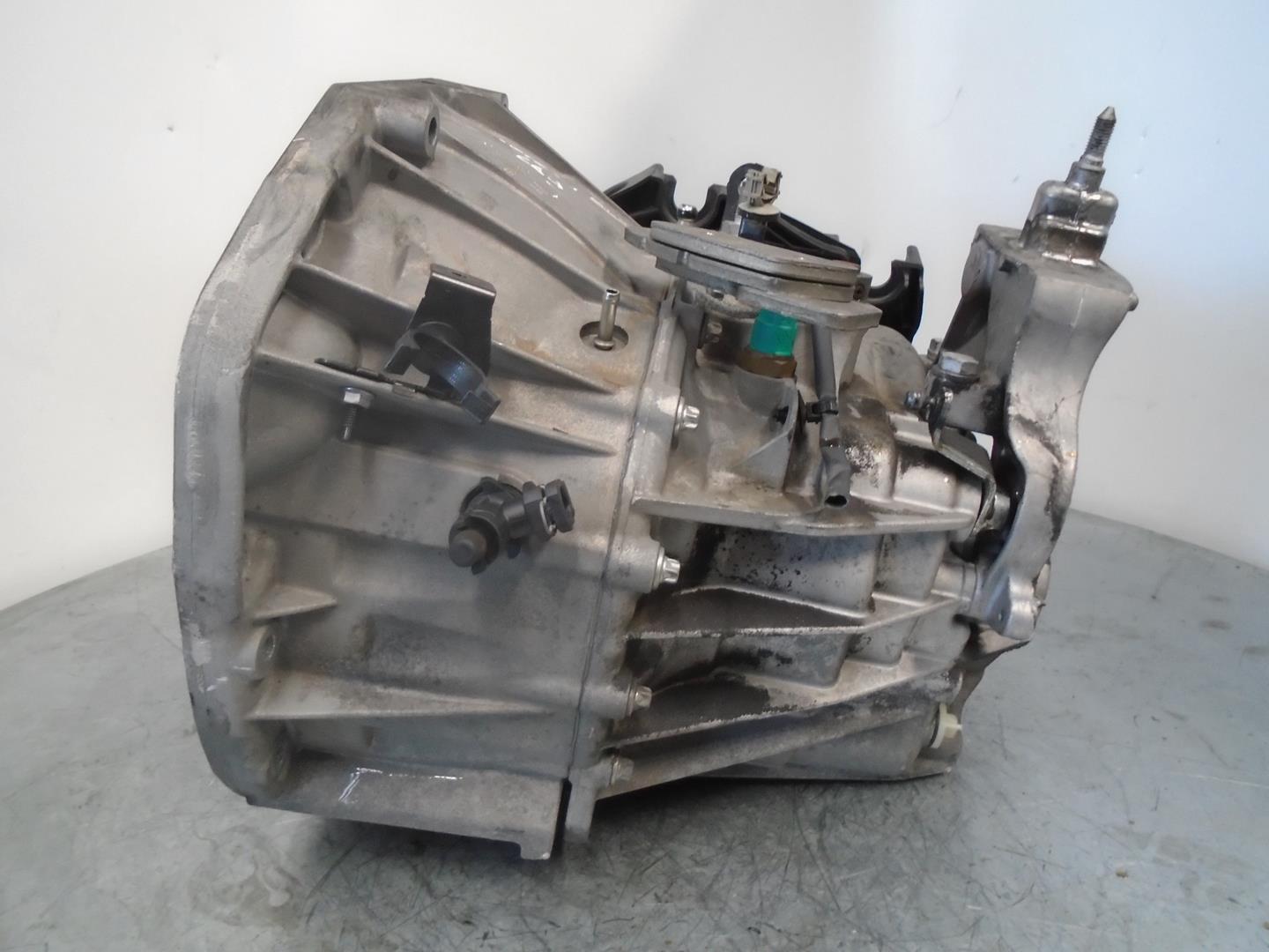 Manual gearbox RENAULT LAGUNA III (BT0/1) 2.0 dCi (BT07, BT0J, BT14, BT1A, BT1S) 8411985 | B-Parts