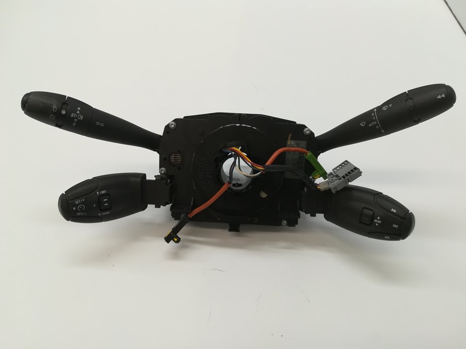 Switch PEUGEOT 407 (6D_) 10037621 | B-Parts