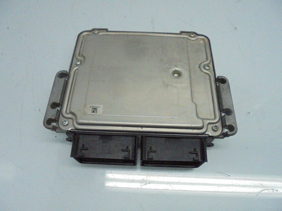 Engine control unit (ECU) FORD FIESTA VI (CB1, CCN) 1.6 TDCi 7909586 ...
