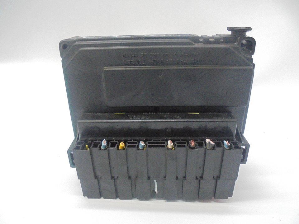 Fuse box PEUGEOT 407 (6D_) 9514543 | B-Parts