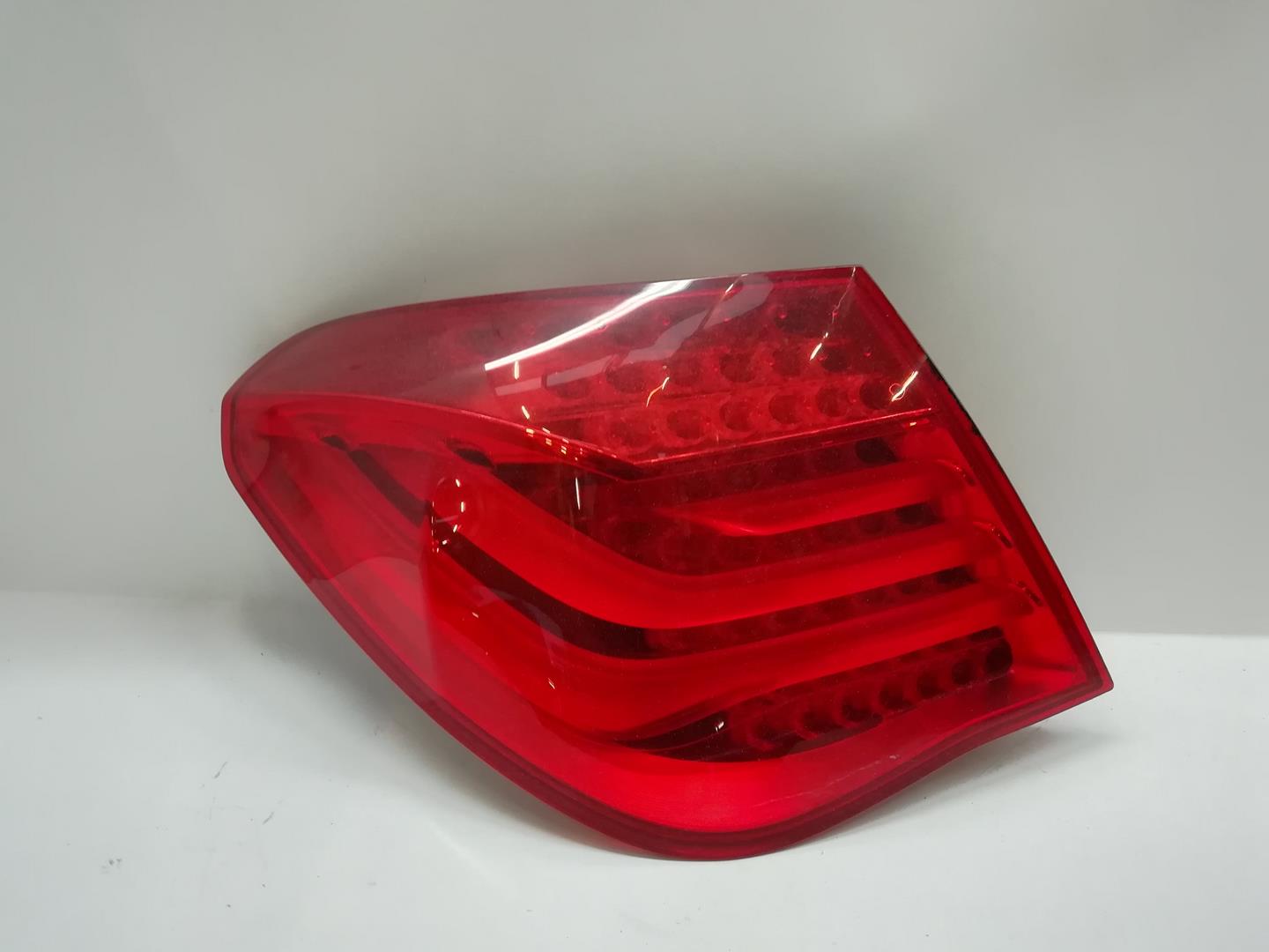 Left taillight BMW 7 (F01, F02, F03, F04) 730 d 11281733 | B-Parts
