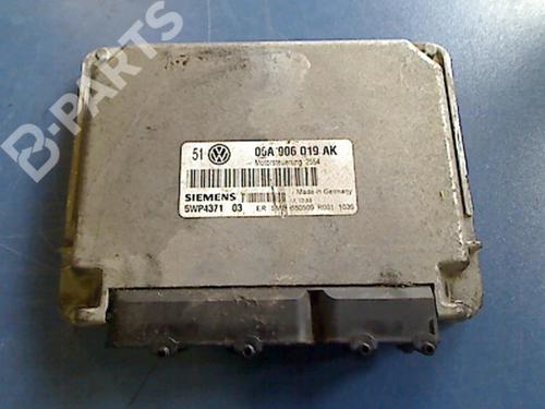 Gearbox control unit VW GOLF IV (1J1) 1.6 5894554 | B-Parts