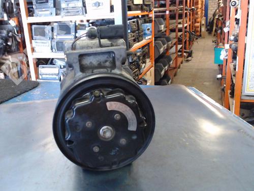 AC compressor AUDI A4 B6 (8E2) 2.5 TDI 6057600 | B-Parts