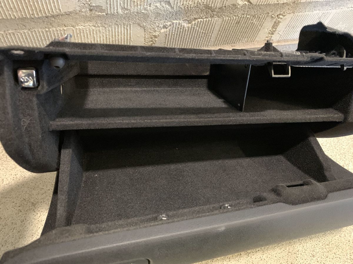 Glove box MERCEDES-BENZ M-CLASS (W164) ML 320 CDI 4-matic (164.122 ...
