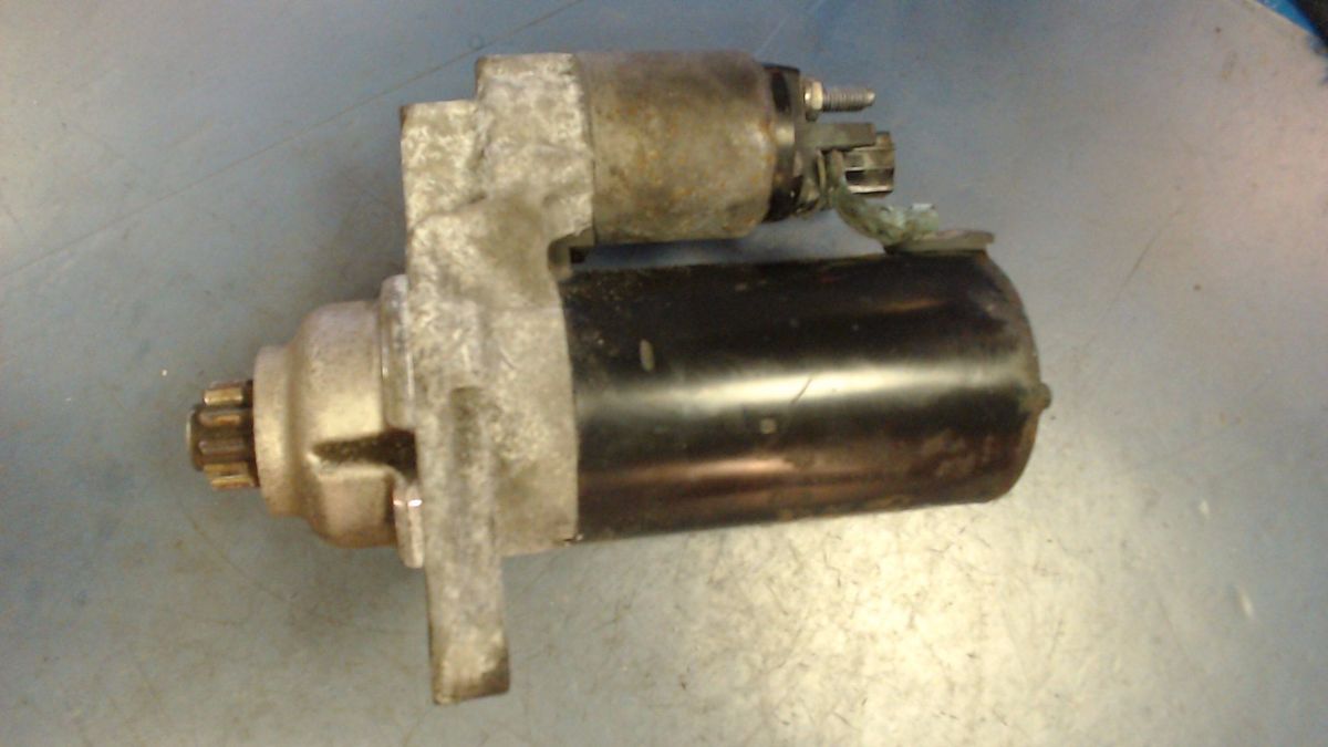 Starter VW TRANSPORTER V Van (7HA, 7HH, 7EA, 7EH) 1.9 TDI 5894678 | B-Parts