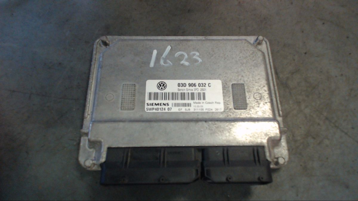 Control unit VW POLO (9N_) 1.2 5895750 | B-Parts