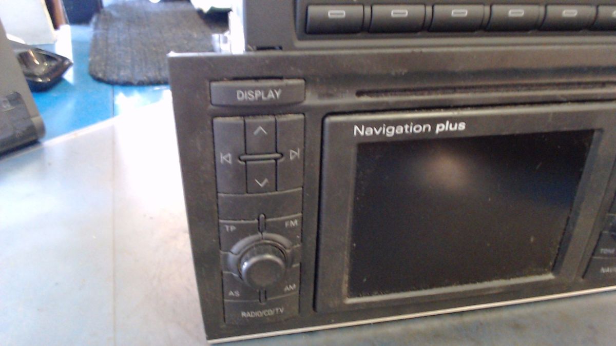 Autoradio AUDI A4 B6 Convertible (8H7) 2.5 TDI 5956449 | B-Parts