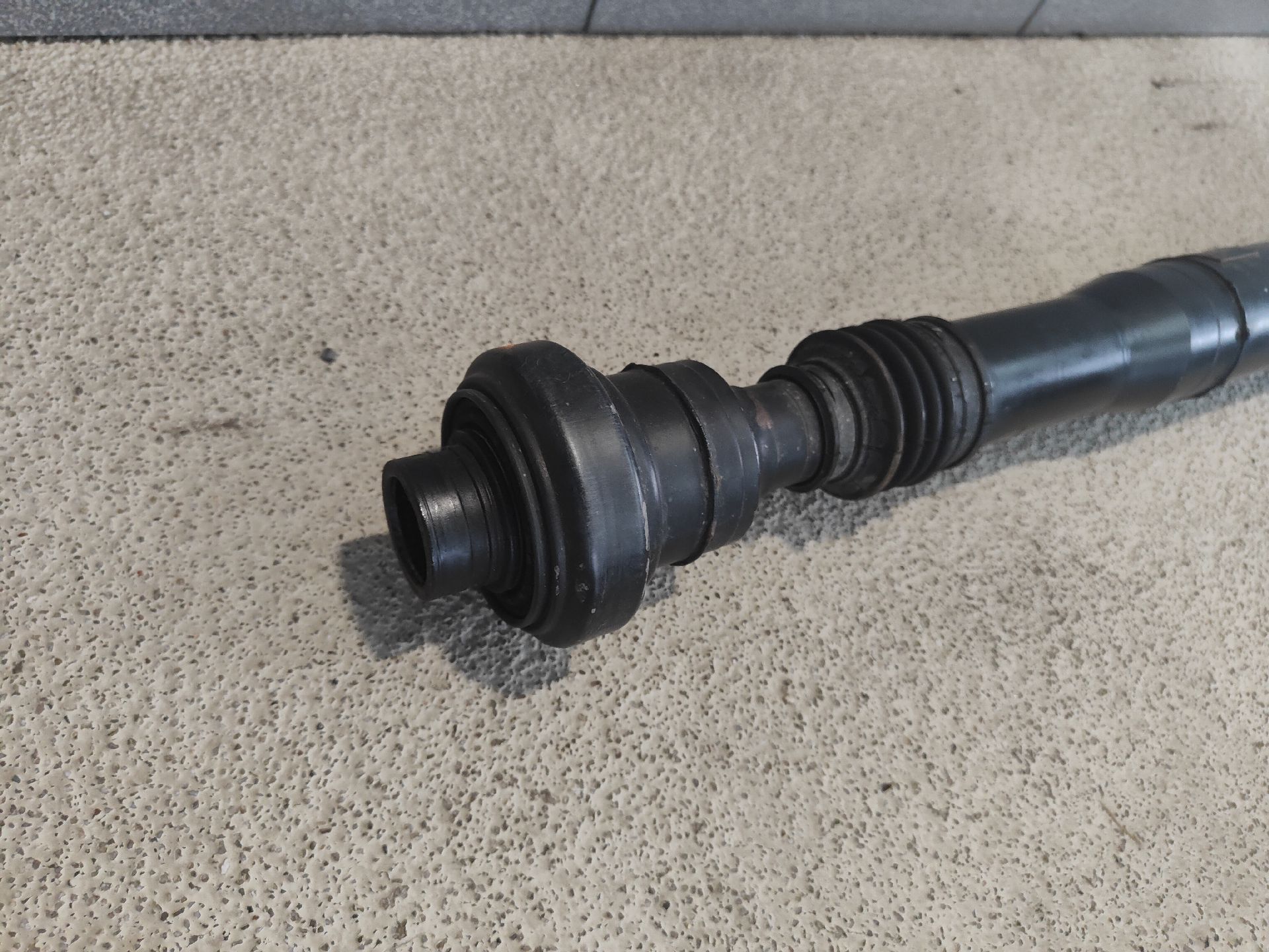 Driveshaft VW TOUAREG (7P5, 7P6) 3.0 V6 TDI 9543597 | B-Parts