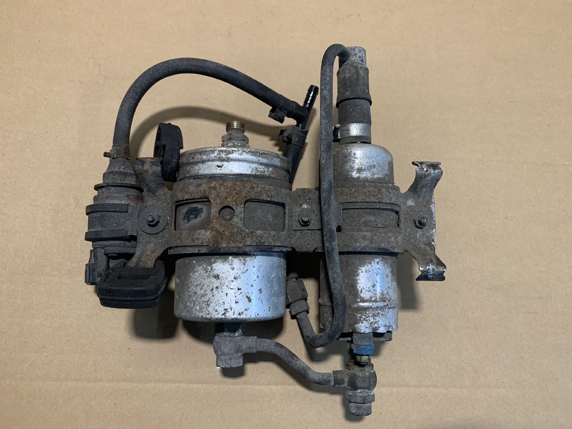 Fuel pump MERCEDES-BENZ SL (R107) 420 SL (107.047) 8505662 | B-Parts