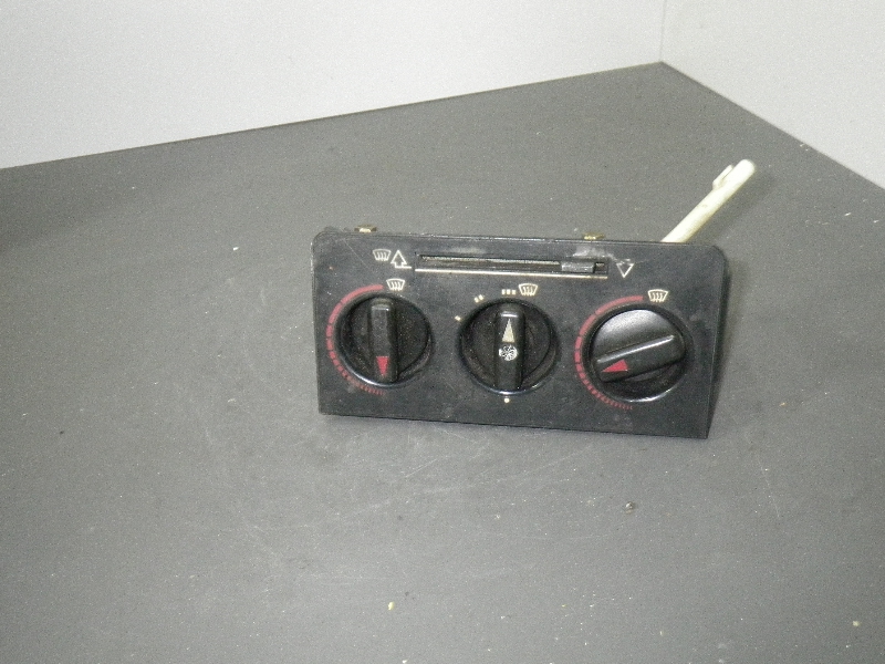 Climate control MERCEDES-BENZ 123 Saloon (W123) 200 (123.020) 5519084 ...