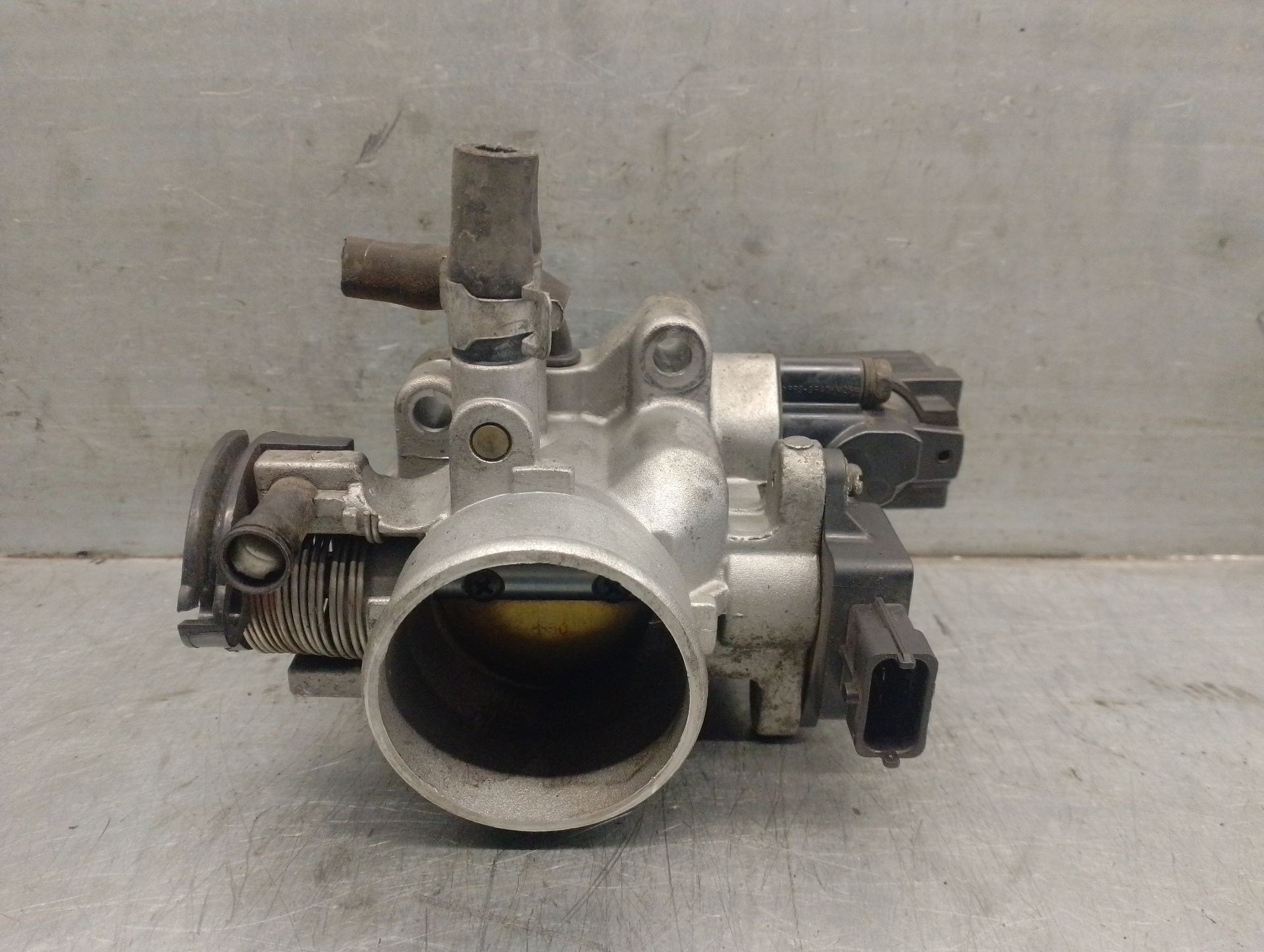 Throttle body HYUNDAI ACCENT II (LC) 1.5 21582592 | B-Parts