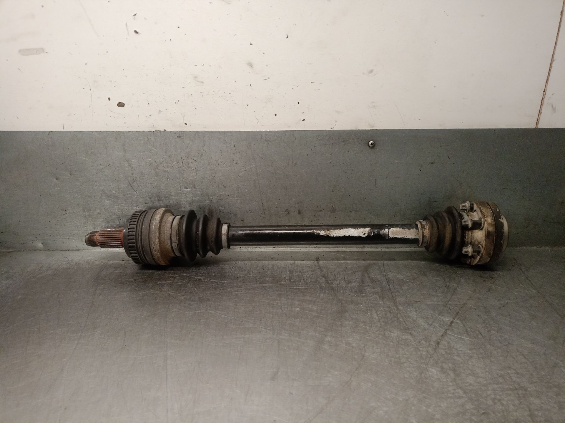 Left rear driveshaft BMW 3 (E46) 316 i 30288896 | B-Parts