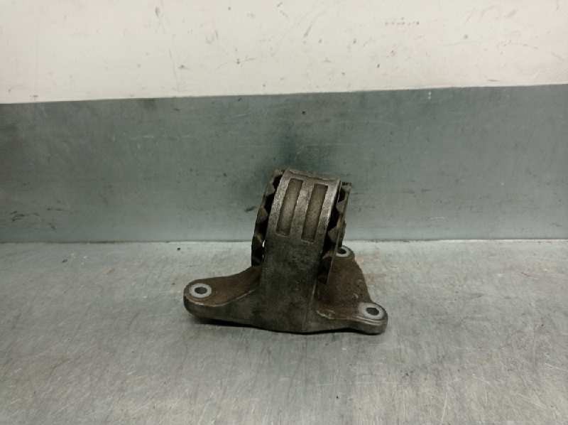 Engine mount MITSUBISHI GRANDIS (NA_W) 2.0 DI-D (NA8W) 8763291 | B-Parts