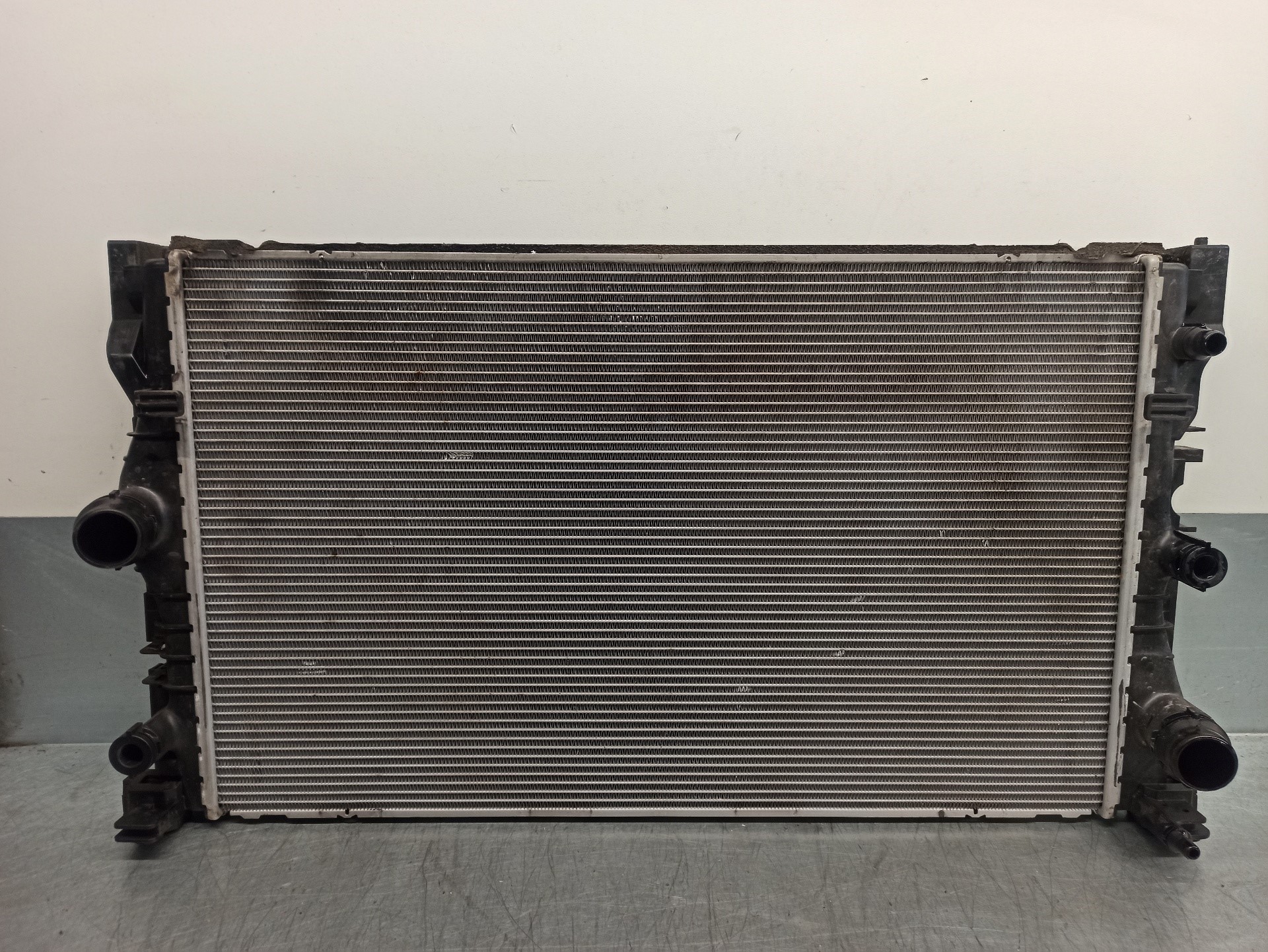 Water radiator BMW 5 (G30, F90) 520 d Mild-Hybrid xDrive 11938820 | B-Parts