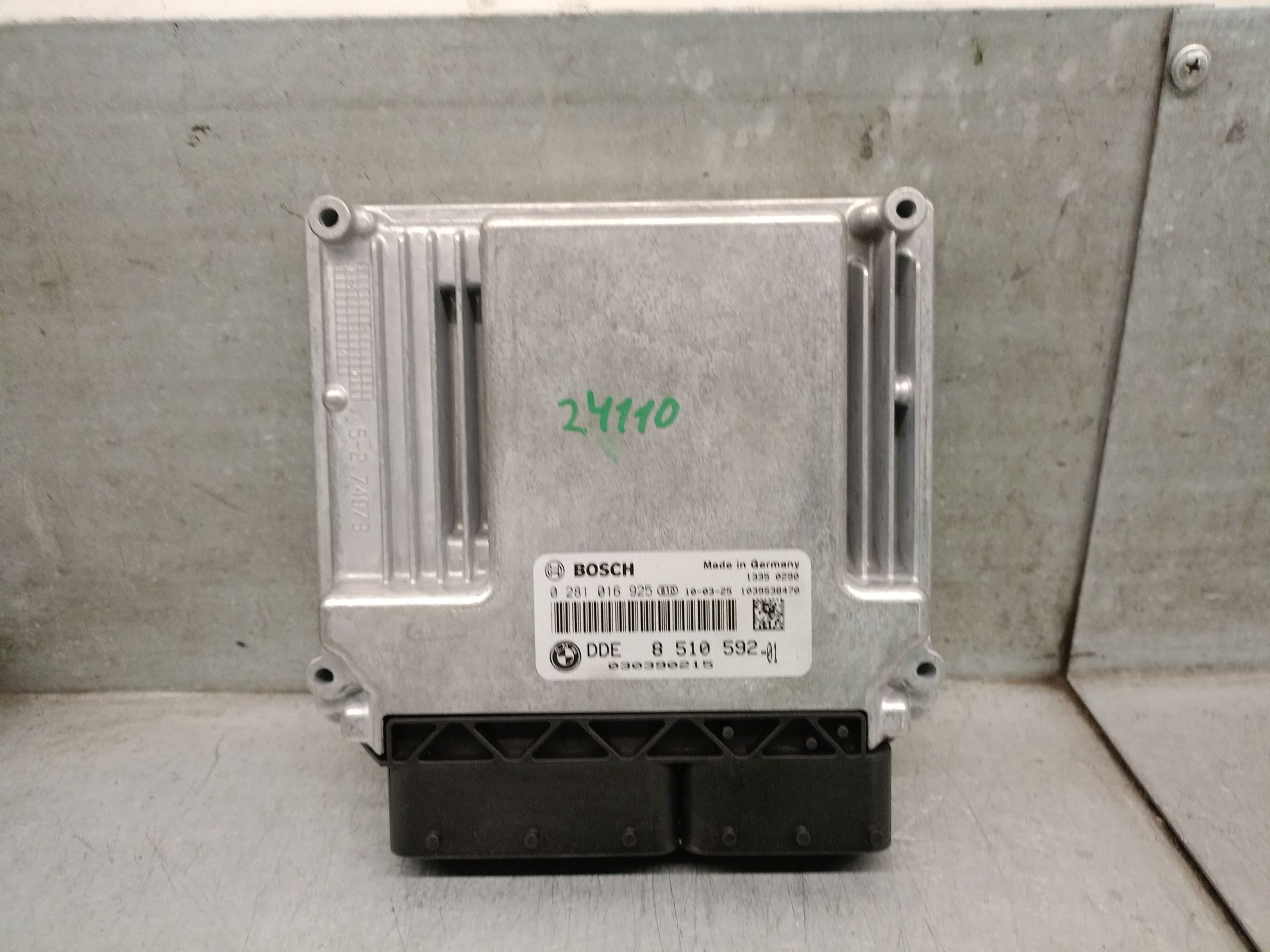 Engine control unit (ECU) BMW X1 (E84) sDrive 18 d 30838743 | B-Parts