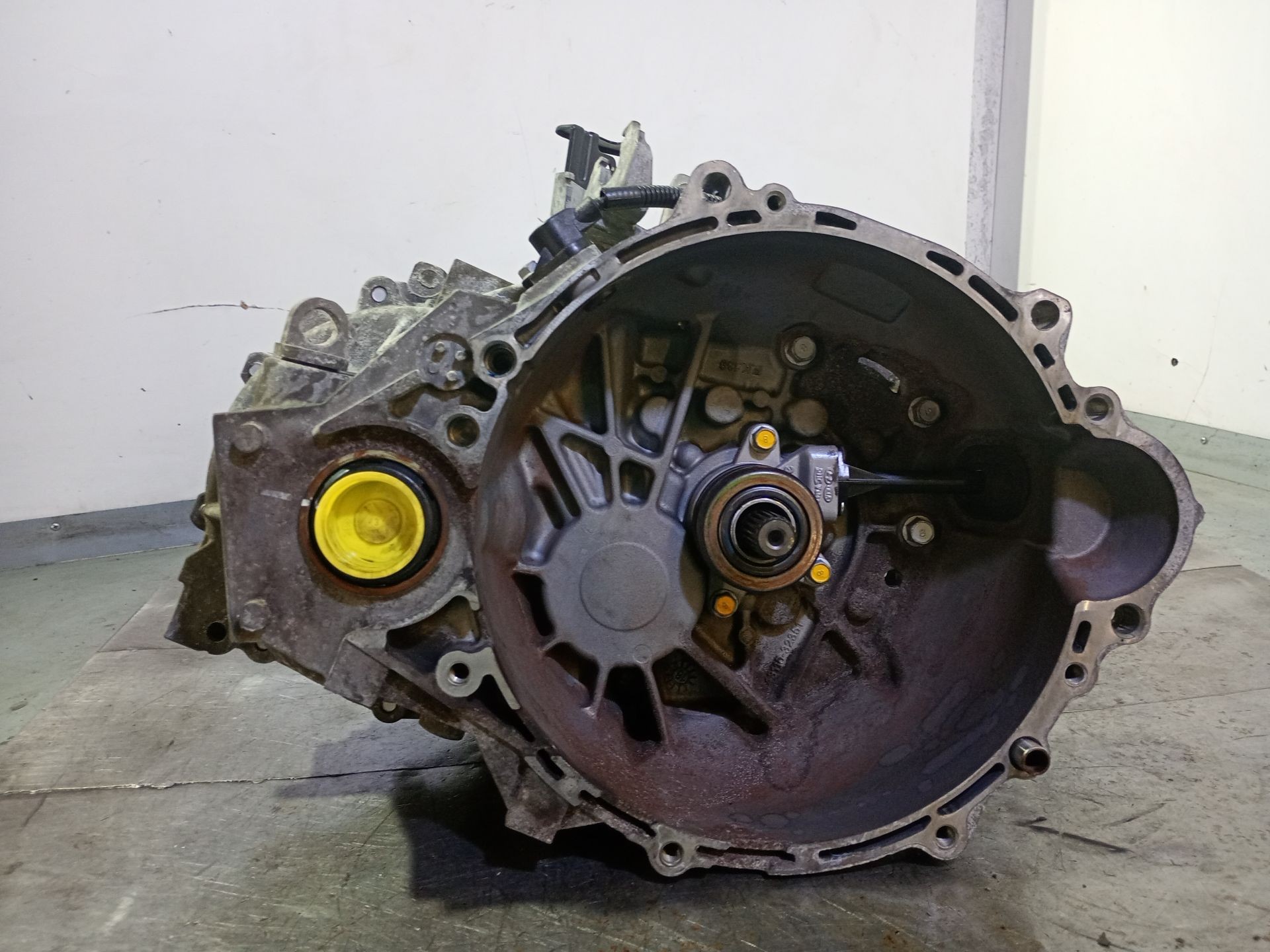 Gearbox KIA CEE'D (JD) 1.6 CRDi 136 26323298 | B-Parts