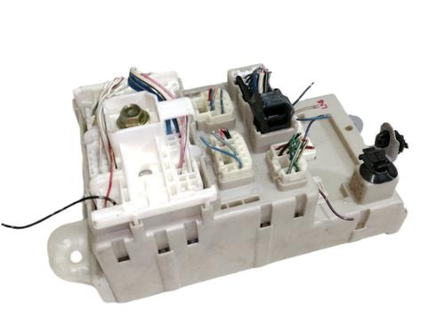 Fuse box TOYOTA RAV 4 II (_A2_) 2.0 4WD (ACA21, ACA20) 10561394 | B-Parts