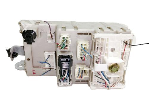 Fuse box TOYOTA RAV 4 II (_A2_) 2.0 4WD (ACA21, ACA20) 10561394 | B-Parts