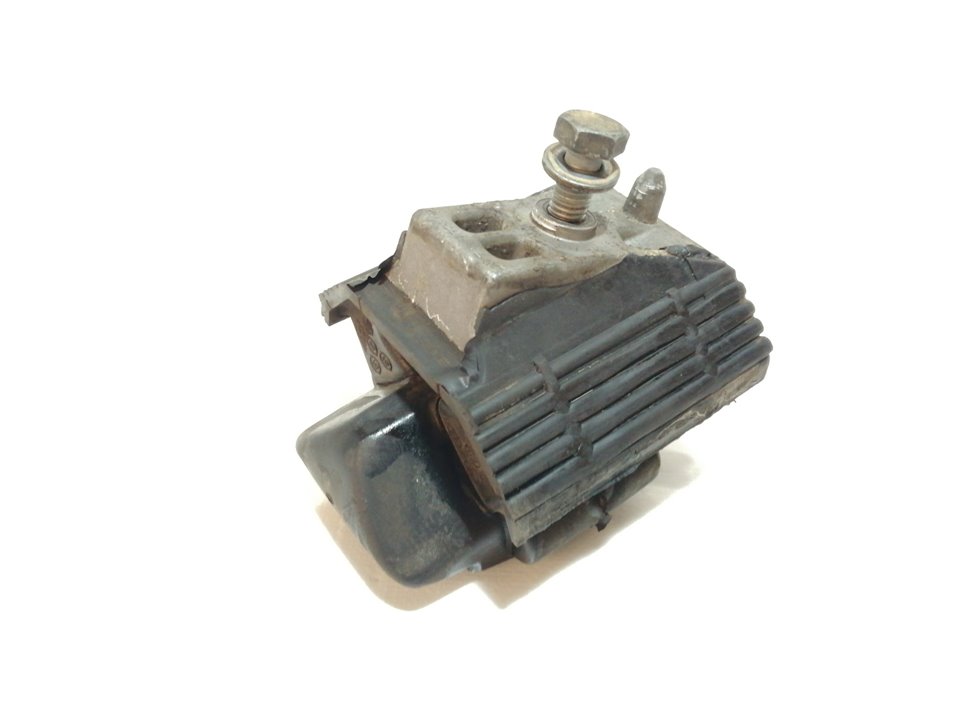 Engine mount VW CRAFTER 30-50 Van (2E_) 2.5 TDI 9624720 | B-Parts